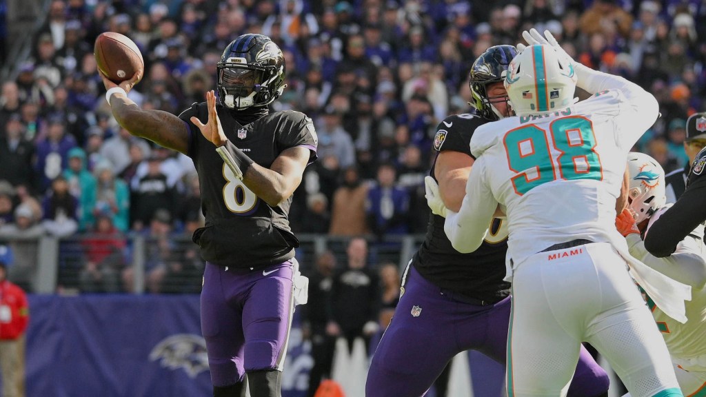 Ravens thrash Dolphins to clinch #1 seed | The Sports Despatch
